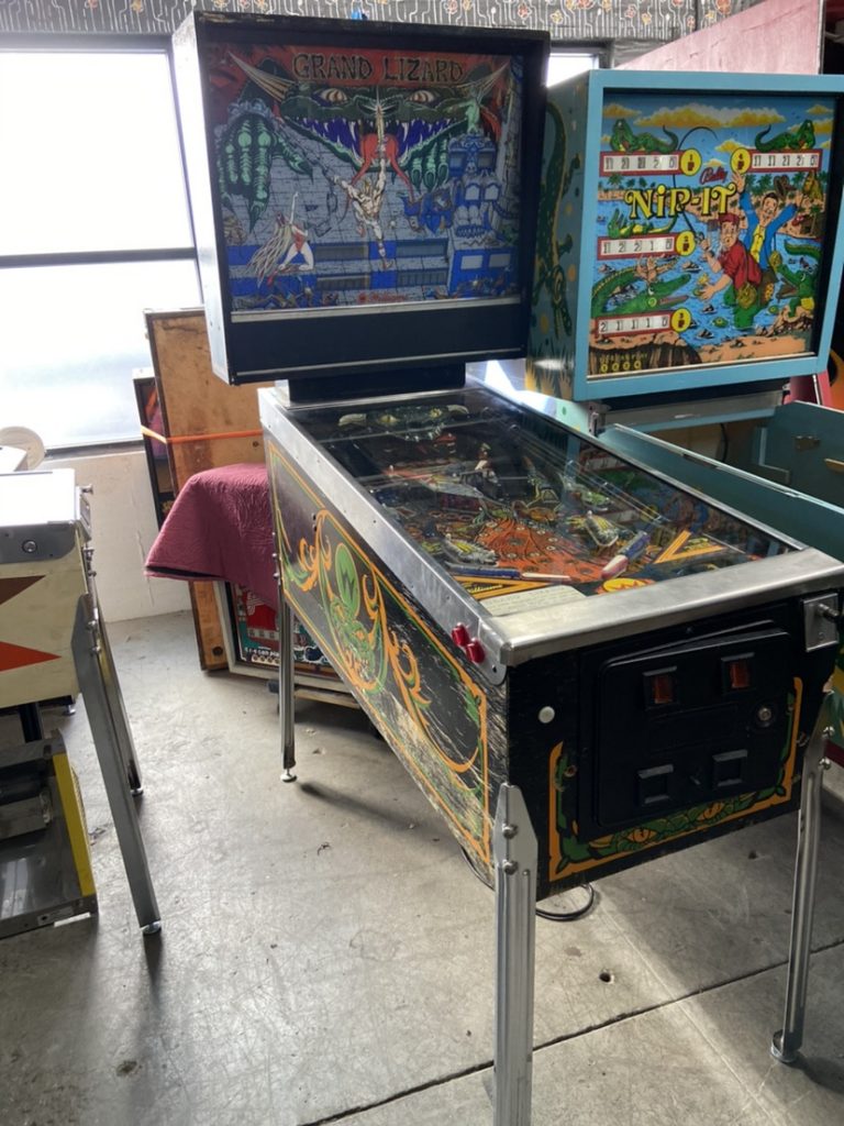 Grand Lizard Pinball Machine - Vintage Arcade Superstore