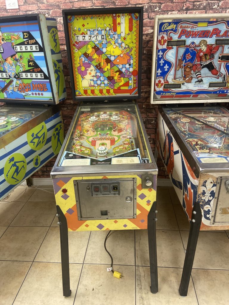 Spanish Eyes Pinball Machine | Vintage Arcade Superstore