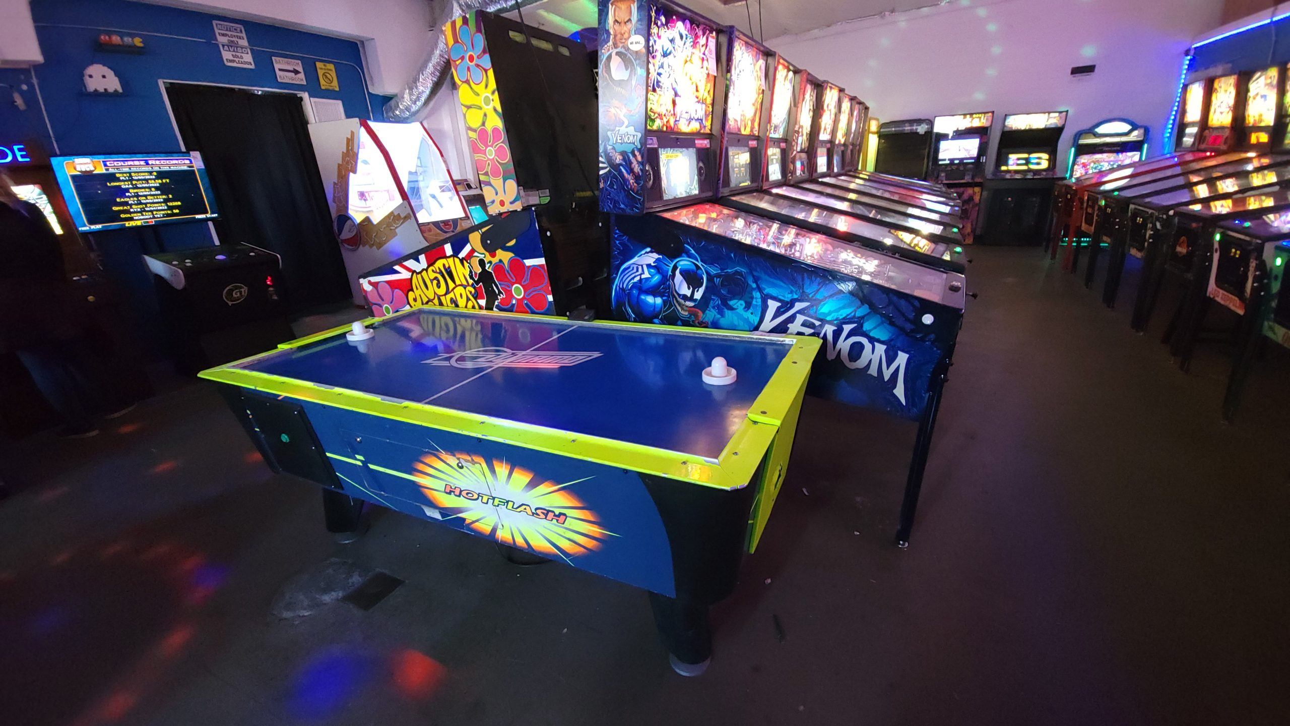 Host a Showroom Arcade Party - Vintage Arcade Superstore